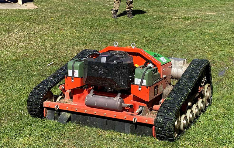 Councils uses robot mower to improve safety - Fleet HV News