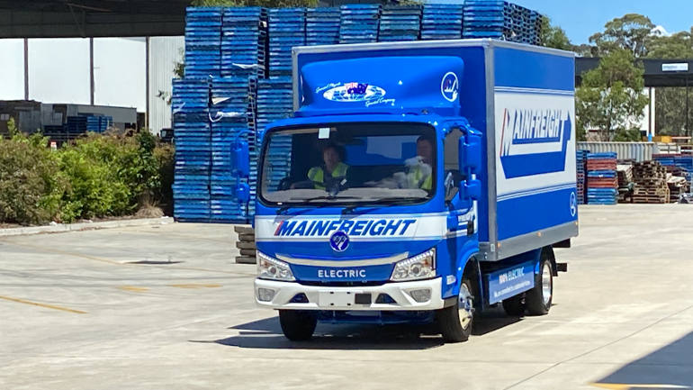 Mainfreight takes delivery of six electric trucks - Fleet HV News