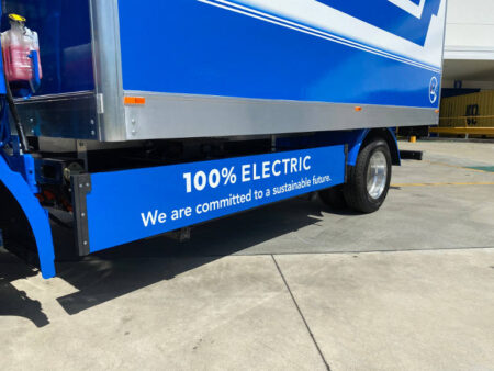 Mainfreight takes delivery of six electric trucks - Fleet HV News