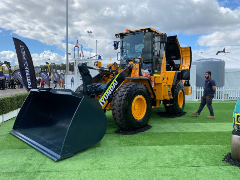 Porter Equipment displays Portafill at expo - Fleet HV News