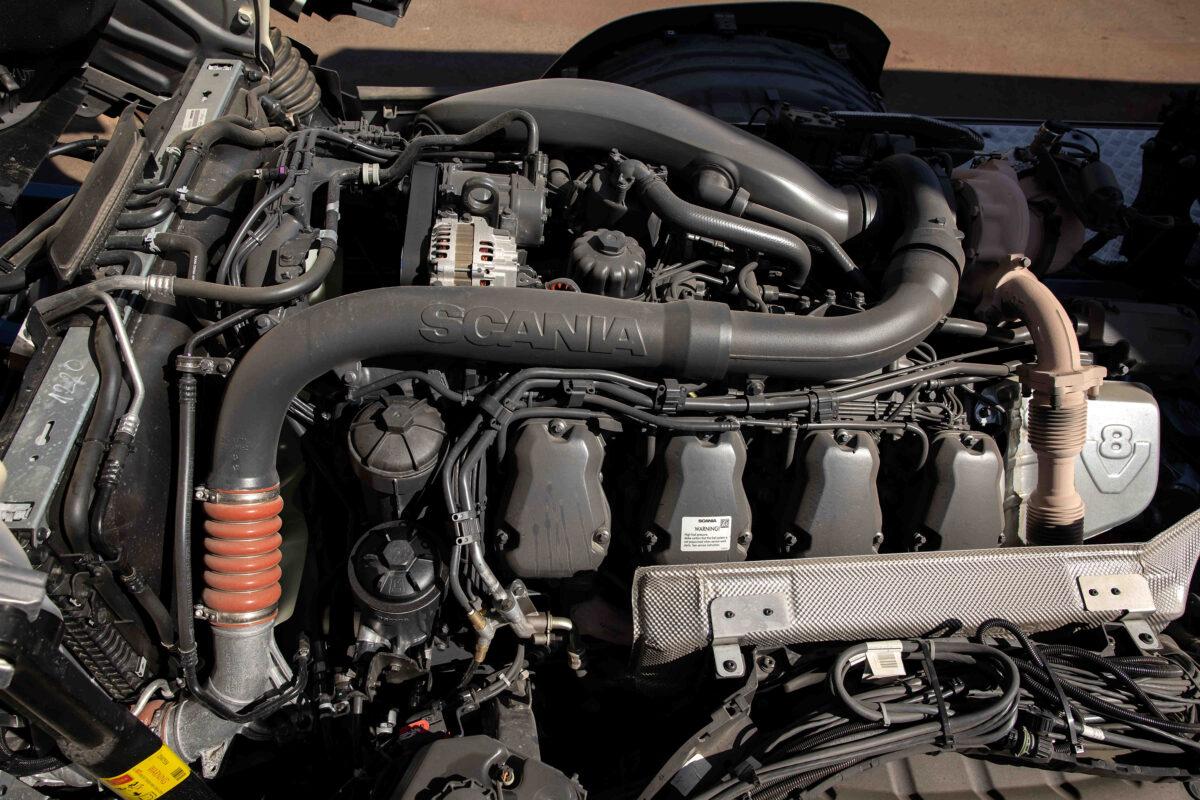 Fleet Drive: Scania 660 V8 - Fleet HV News