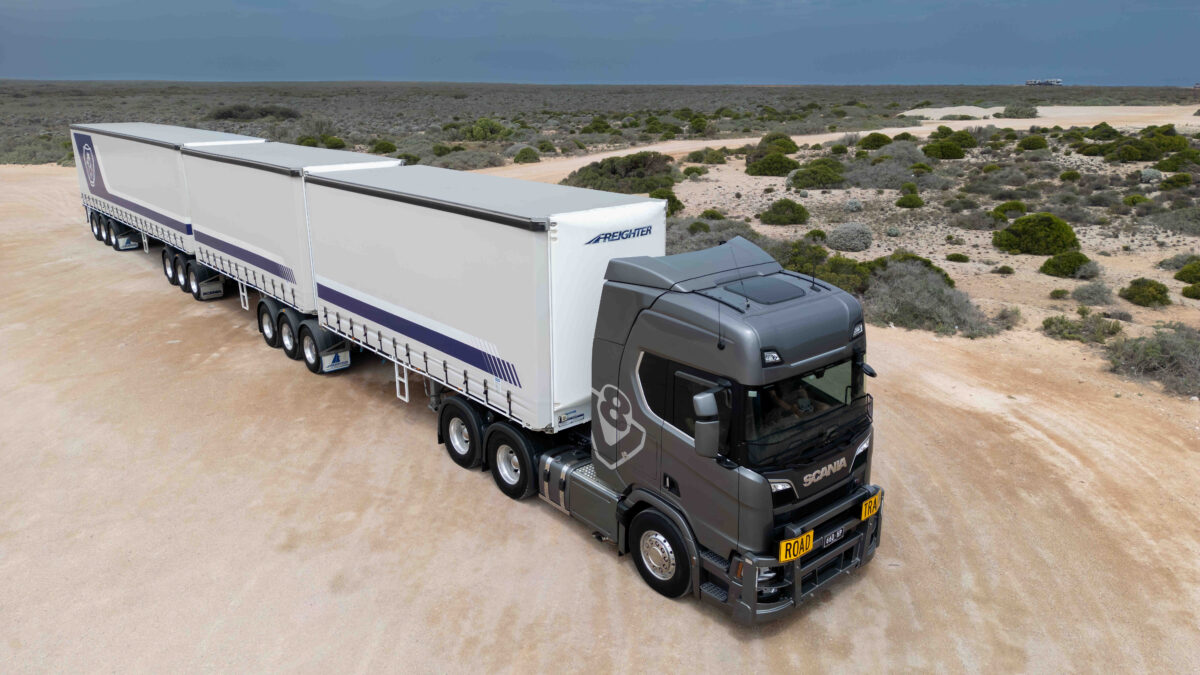 Fleet Drive: Scania 660 V8 - Fleet HV News
