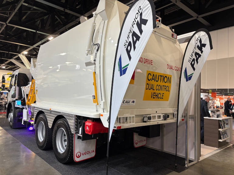 Superior Pak showcases next-gen Raptor compactor - Fleet HV News