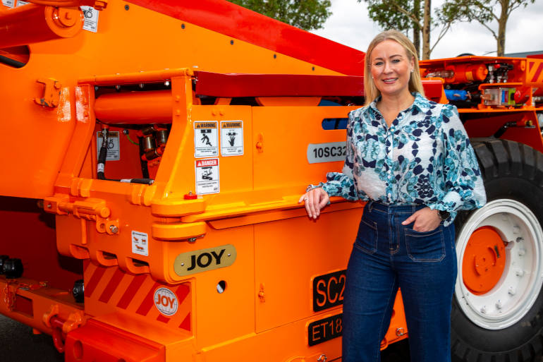 Komatsu Women Lead the Way in Industry Awards - Fleet HV News